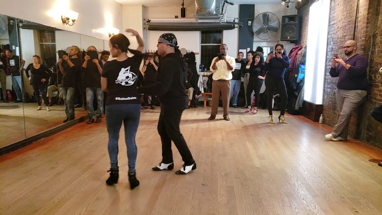 On2 Salsa Demonstration - YouTube