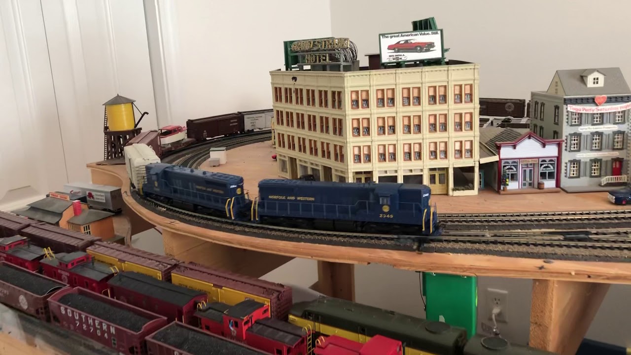 Home layout Running Trains - YouTube