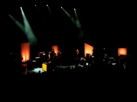 Spoon - Got Nuffin - Radio City Music Hall NYC 3/26/10 - YouTube
