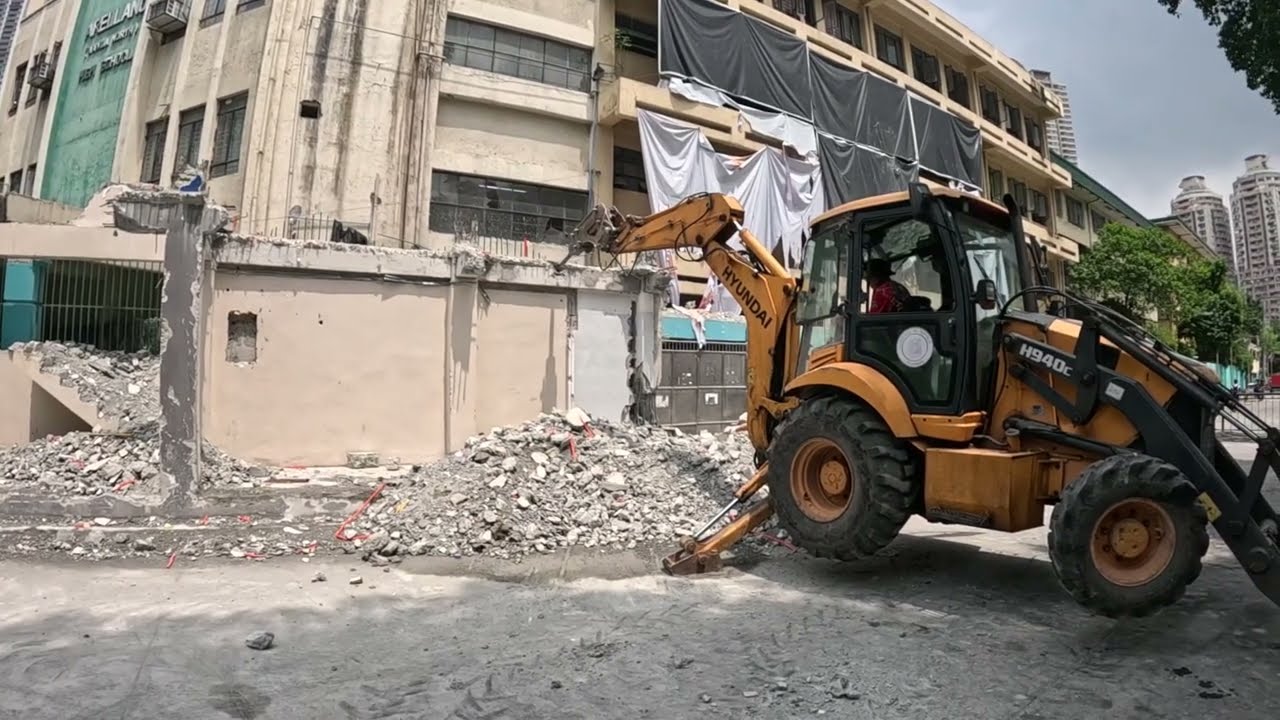 NAKU PO!! POSTE NG BRGY 313 ZONE 31 PINABAGSAK NA? 19M MO PINULBOS KONA PANOORIN MO TO?( - YouTube