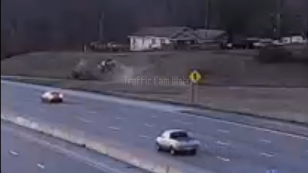 [HORROR] Driver Gets Airborne & Crashes Into Another Car After Flooring ...