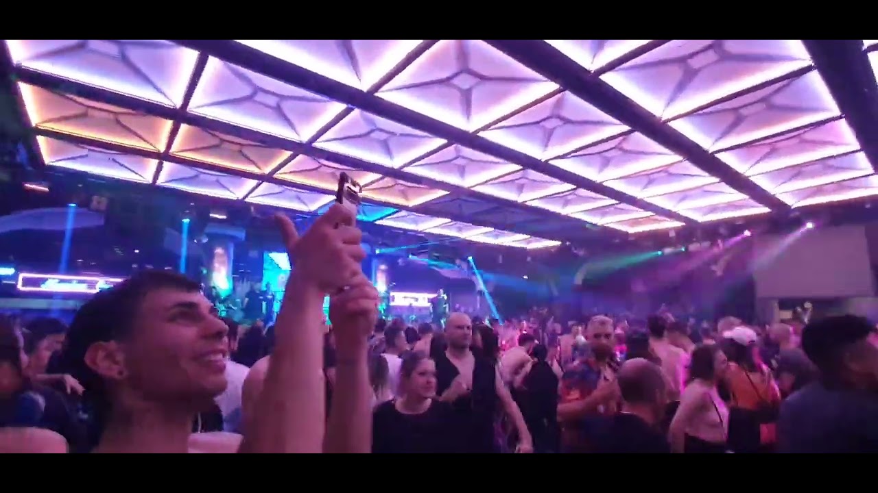 RAVESTORM sala 2 NUMBER ONE. 24/4/2023 - YouTube