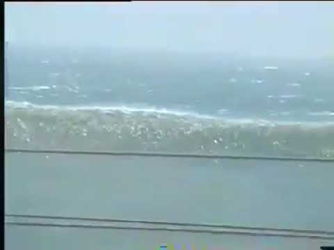 Cyclone oki (OKHI) effected kerala - YouTube