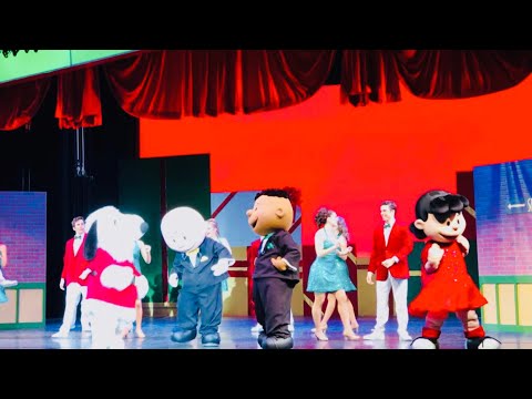 Carowinds Park Charlie Brown and Snoopy Kids life Show!🎉 - YouTube