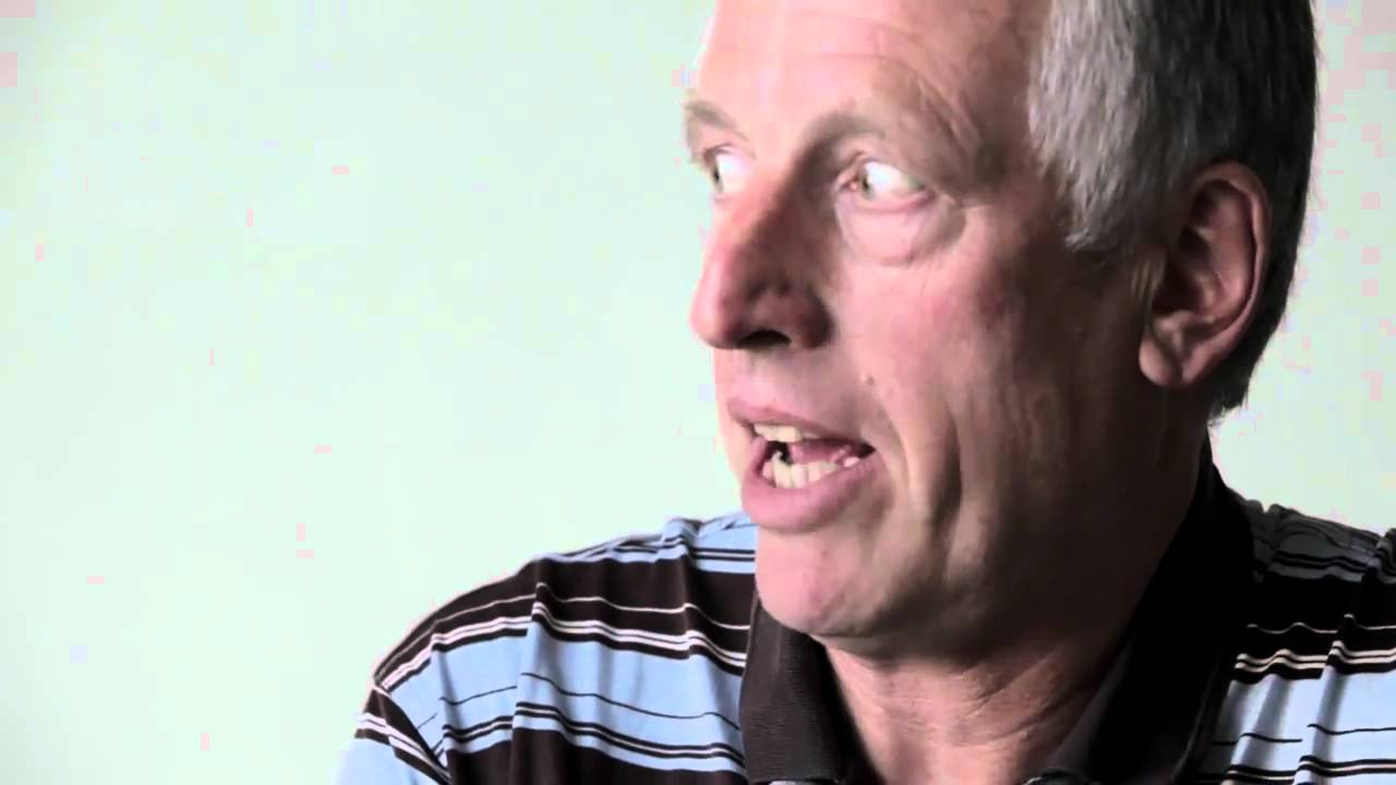 Bert Verhoeff over de treinkaping bij De Punt, 1977 - YouTube