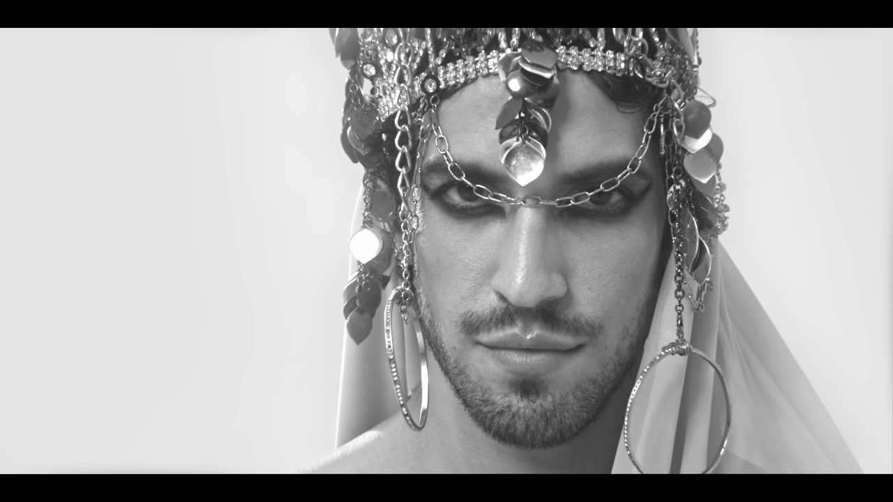 Aaron Valenzuela - Hit Me (Official Music Video) - YouTube