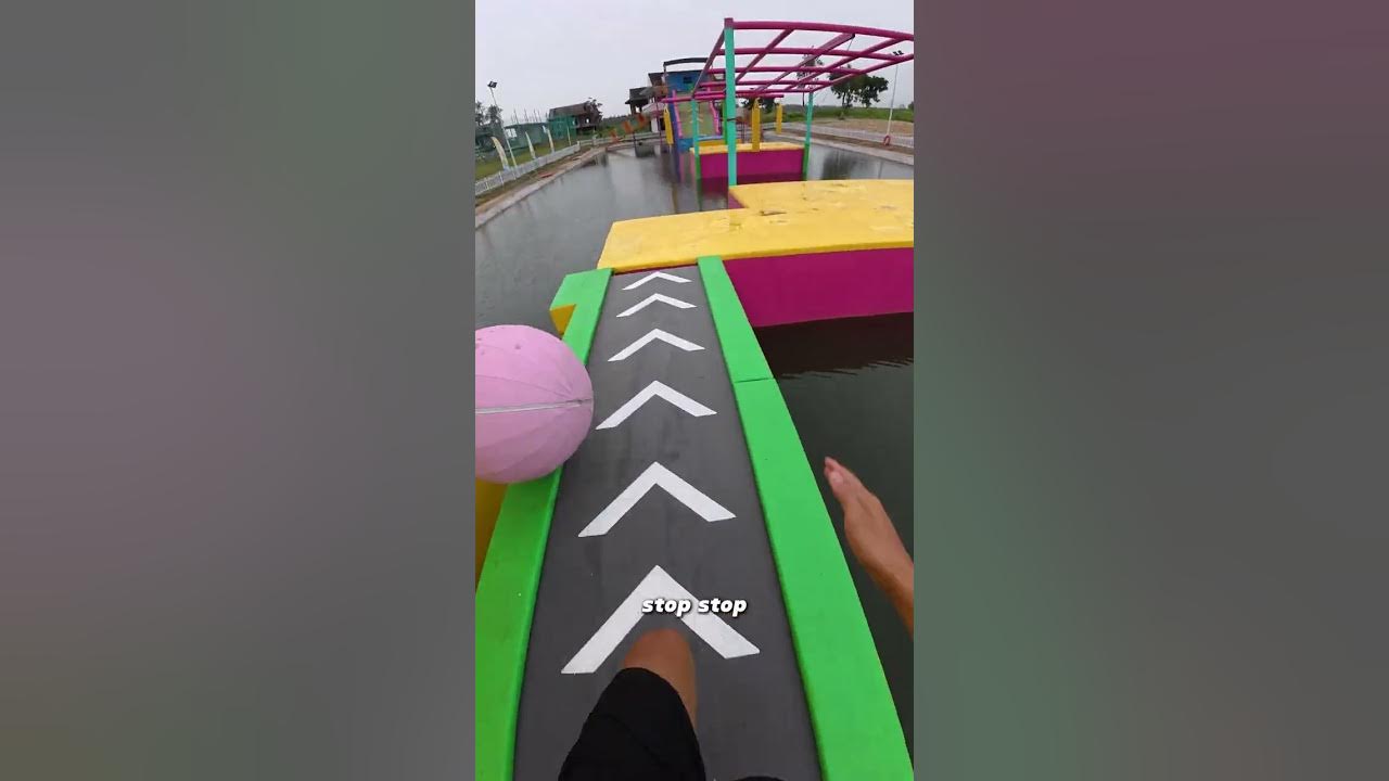 security guard almost fell into the water, thanks to me！#waterpark #gta #funny #roblox #pov # ...