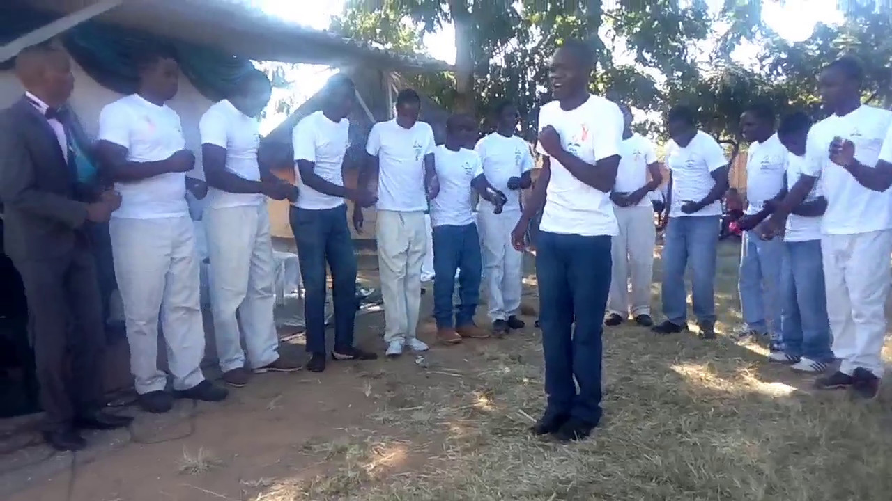 Kwekwe central prison choir Simudza - YouTube
