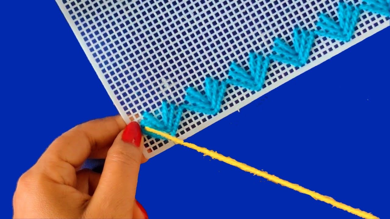 LATEST AND BEAUTIFUL PLASTIC CANVAS DESIGN IDEA STEP BY STEP - YouTube