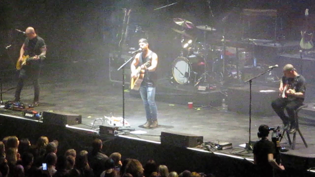 Kip Moore Guitar Man C2C Dublin 2018 - YouTube