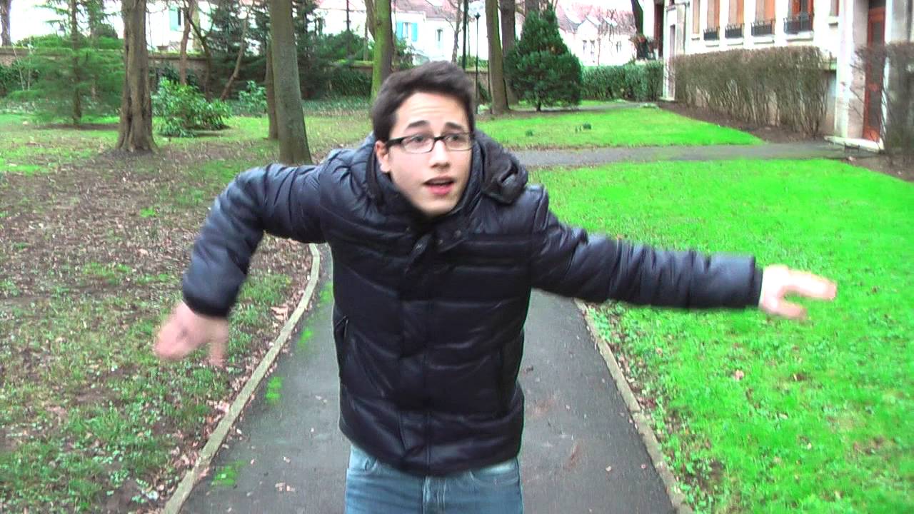 The Youtube Song by Squeezie and FeZzo ! - YouTube