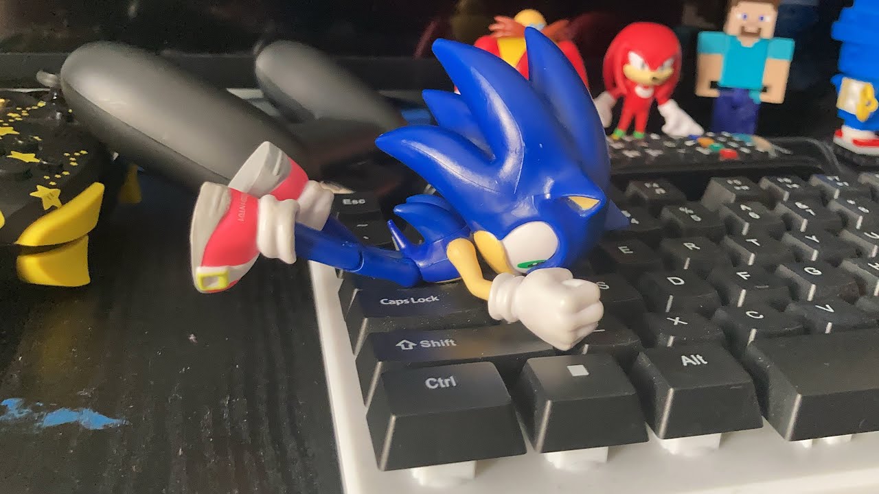 Sonic is doing typing - YouTube