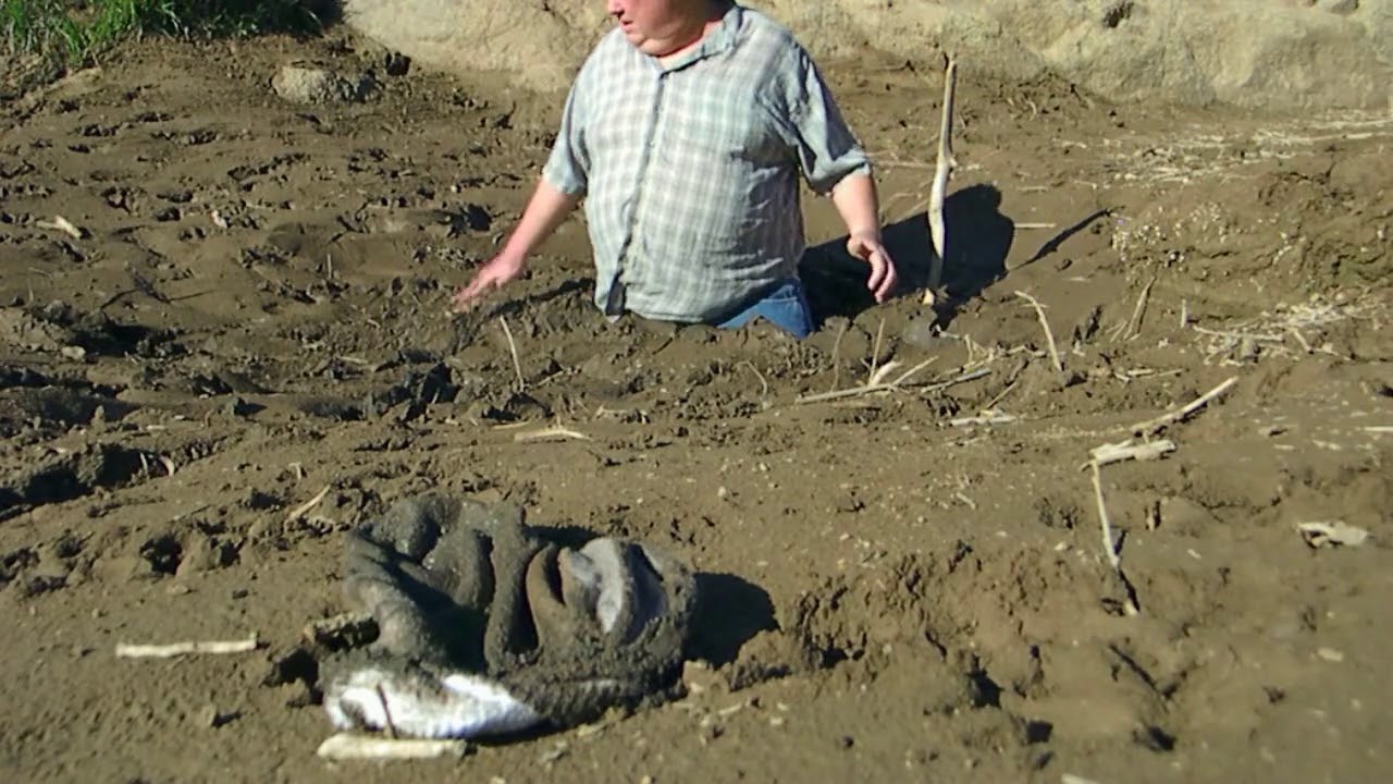 141a-Really Thick Trail Mud, Sinking - YouTube