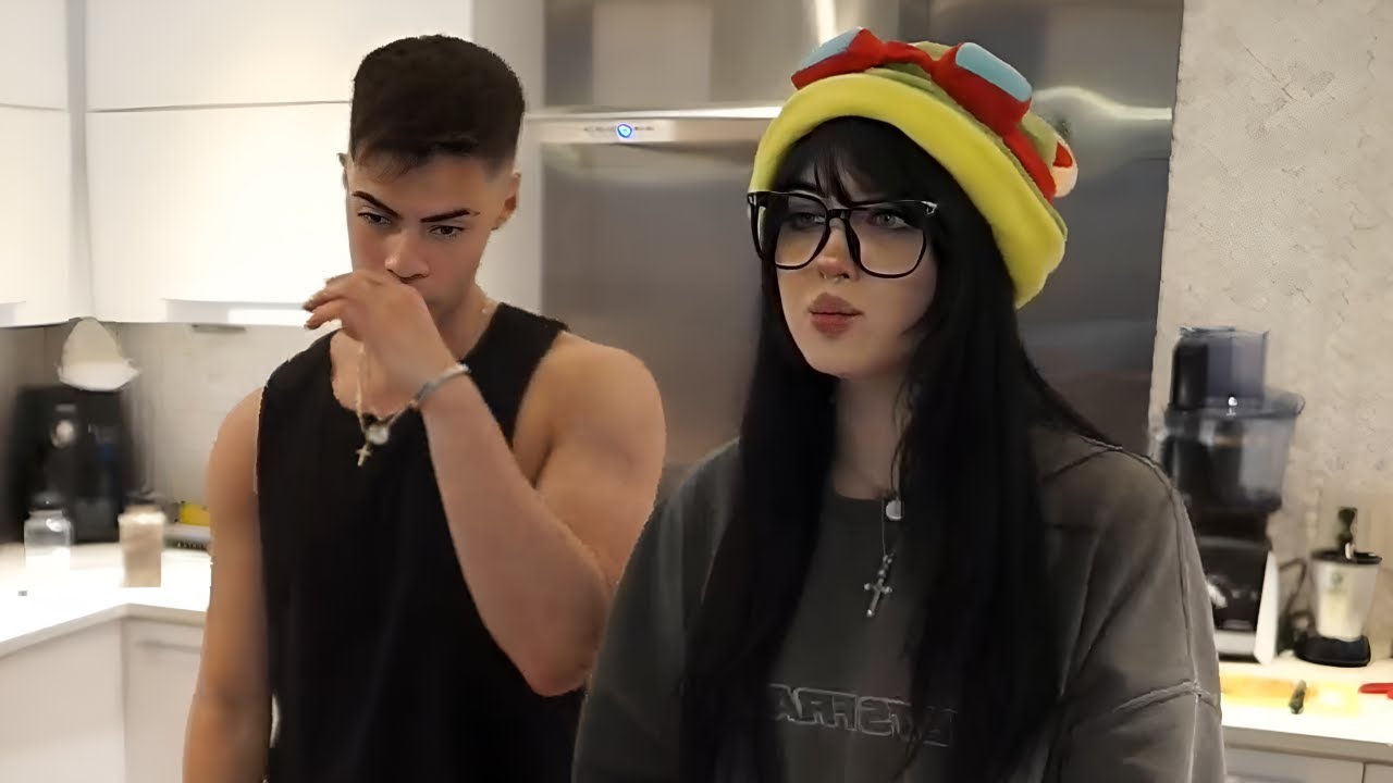 Teemo Cosplay - YouTube