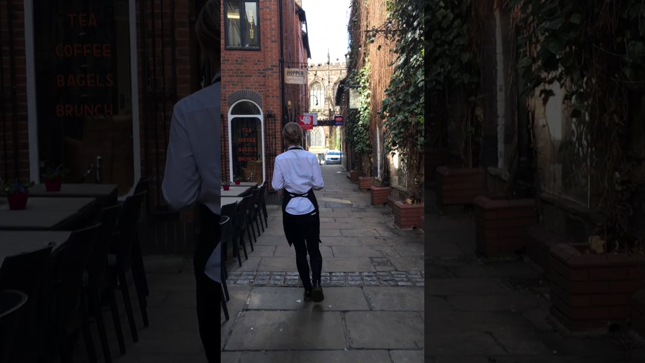Chester Minute: Godstall Lane - YouTube