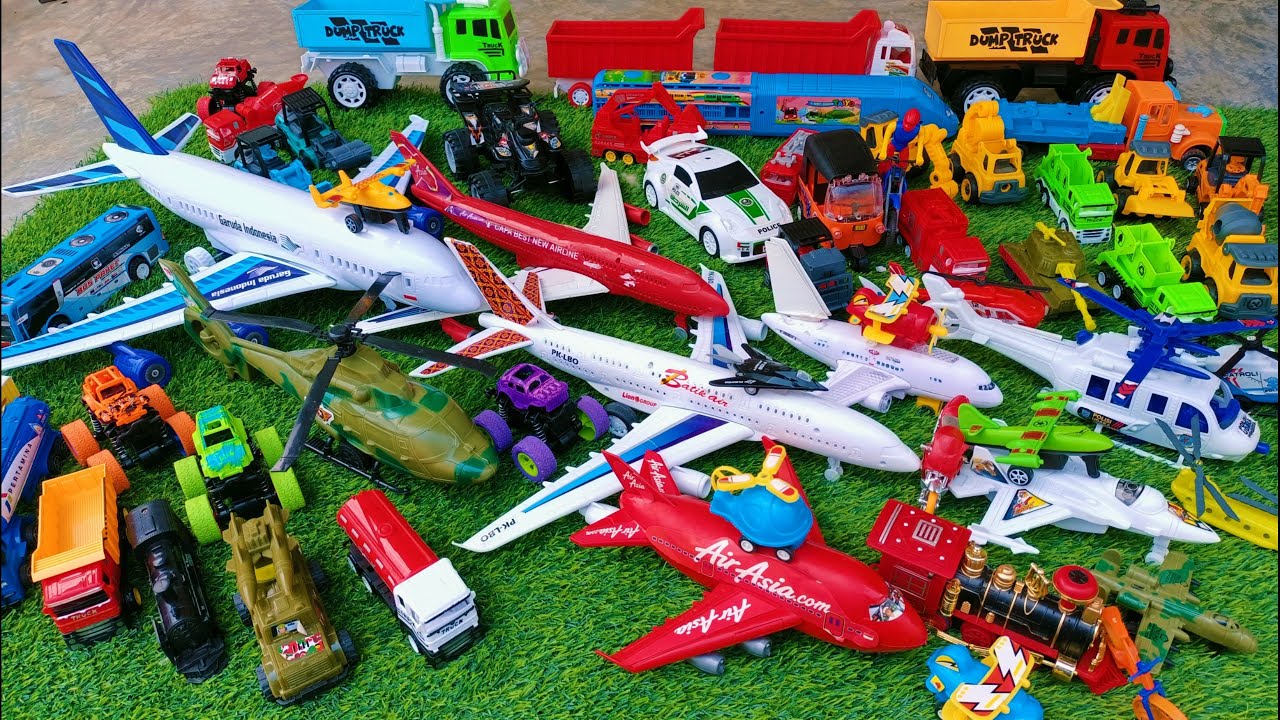 Locomotive!!,pesawat terbang,pesawat capung,mobil rudal,mobil polisi ...