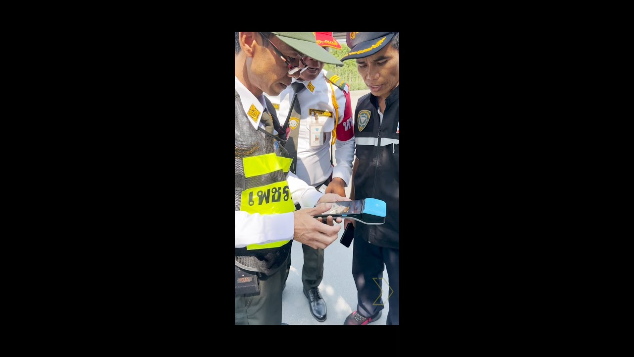 Just-iD พาไปชมบรรยากาศส่งเครื่องแลกบัตร Just-iD Visitor(VMS)กันครับ ...