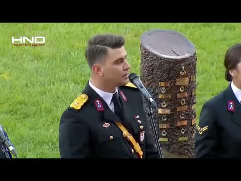 Tarkan'dan şarkısını söyleyen Teğmen Ahmet Hamdi Öğüt'e övgü