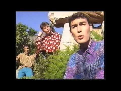 Get Ready To Wiggle - Original Music Video, 1991 - The Wiggles - YouTube