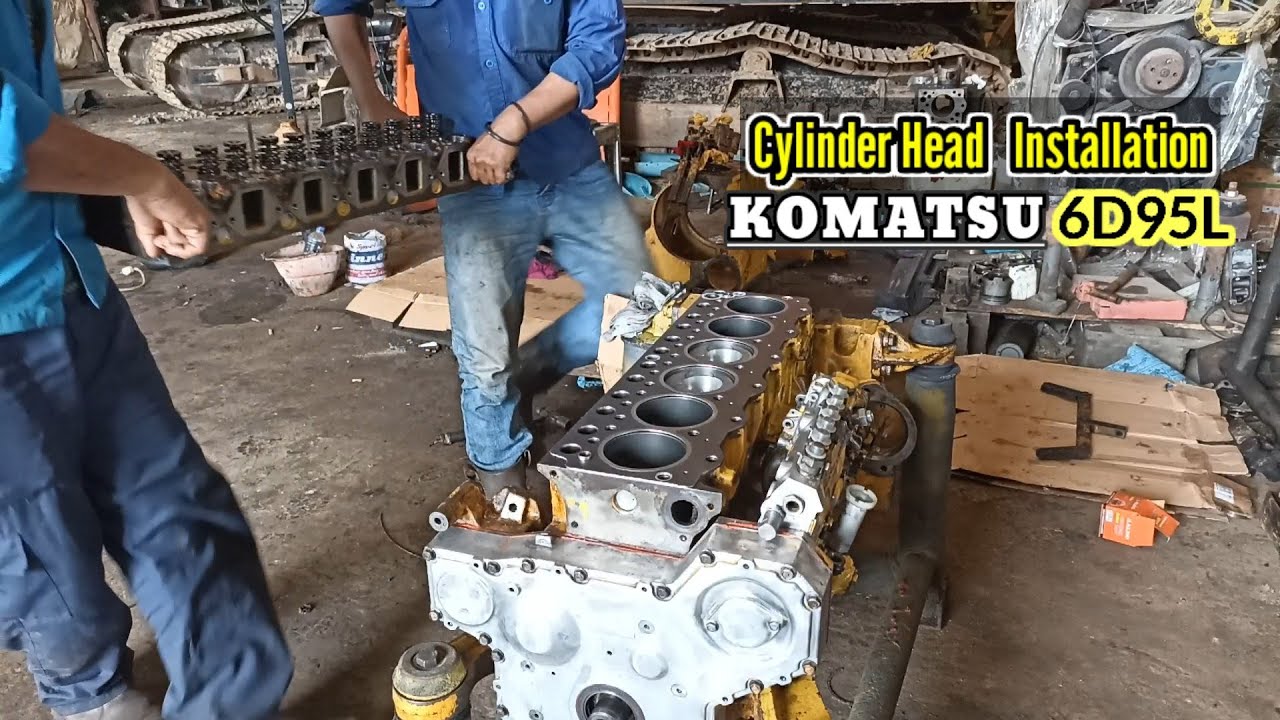 proses pemasangan cylinder head Komatsu 6D95L - YouTube