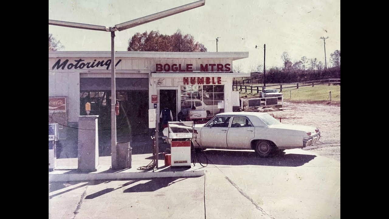 Sinclair Replica Service Station in Bruceton Tennessee ⛽️ - YouTube