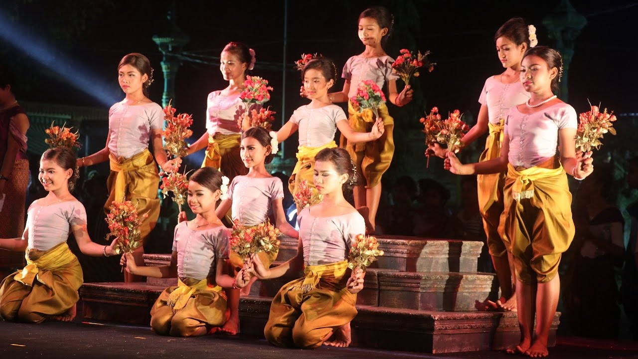Cambodian Traditional Dance on Village festival Day - Visit Cambodia ...
