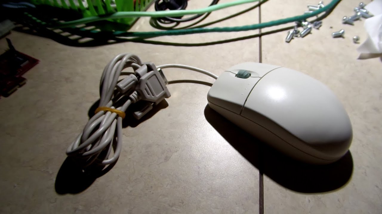 Mitsumi Serial Mouse with clicky scroll wheel ECM-S5001 - YouTube