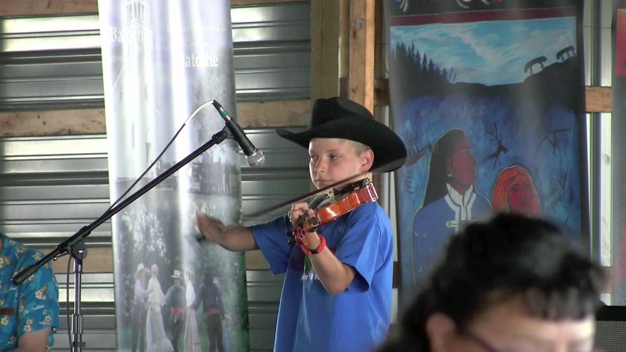 Métis Youth Fiddle Competition (10) - YouTube