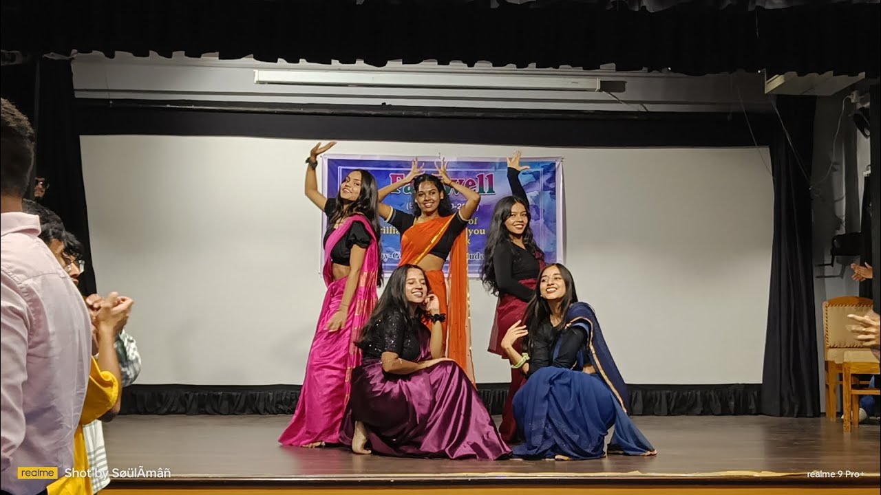 | BOLLYWOOD FAREWELL DANCE BY THE OGs | FAREWELL 2K23 | GCC&BA | - YouTube