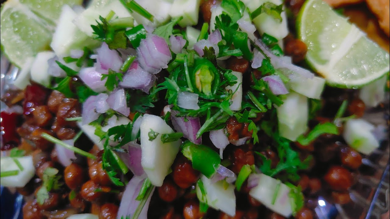 Quick & easy black chana chat/kale chole recipe - YouTube