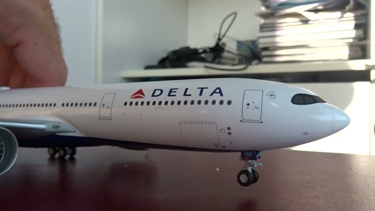 [GEMINI200] Airbus A330-900neo Delta Airlines unboxing & review - YouTube