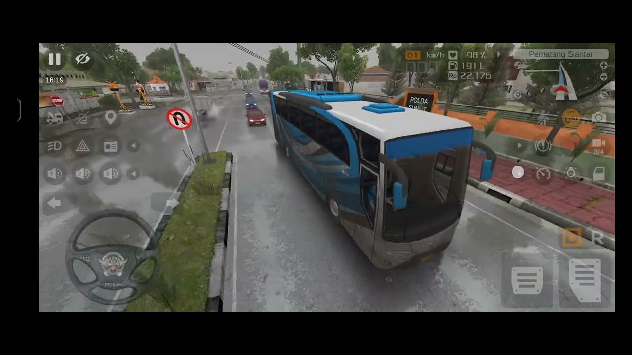 full speed bus danger driveing - YouTube