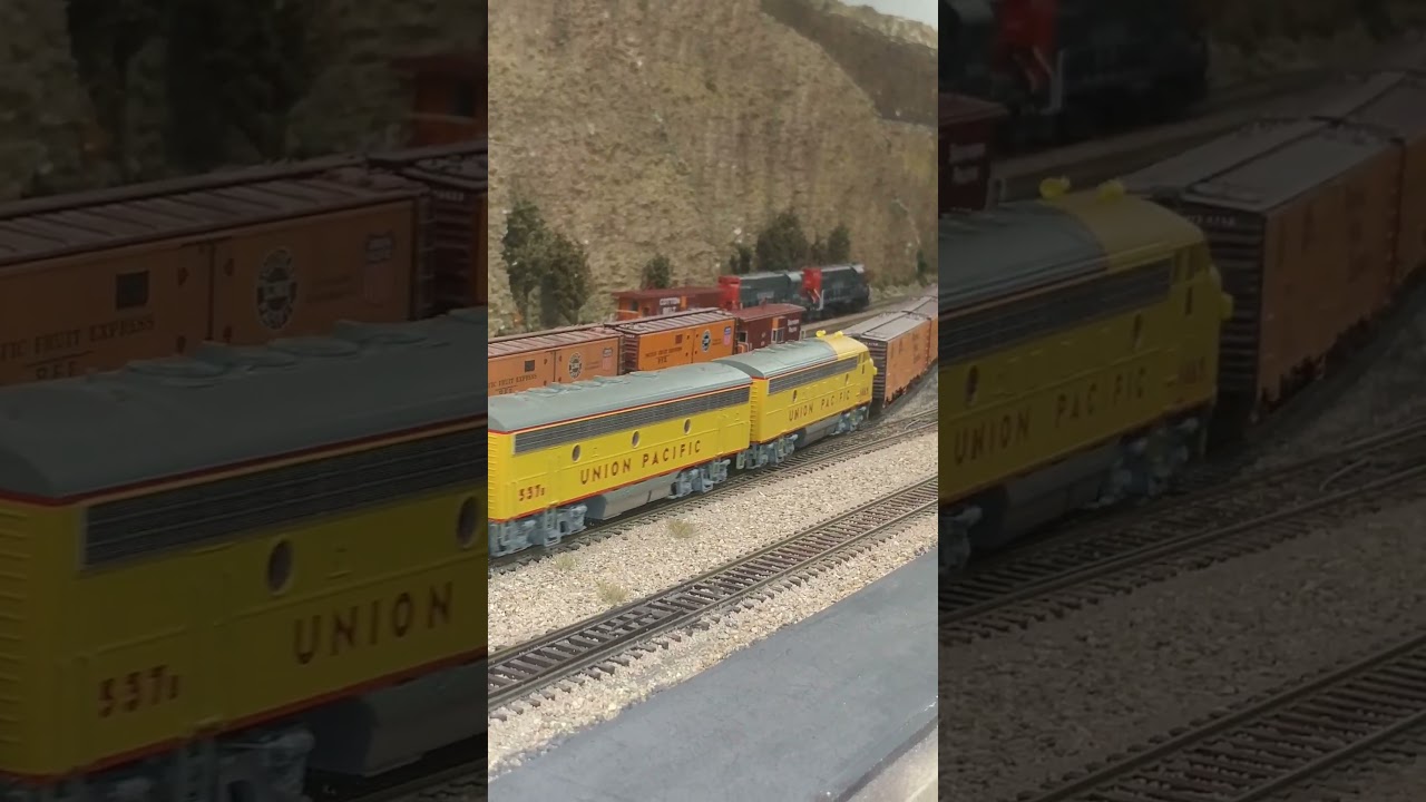 UP Reefer Train Enters Town - YouTube