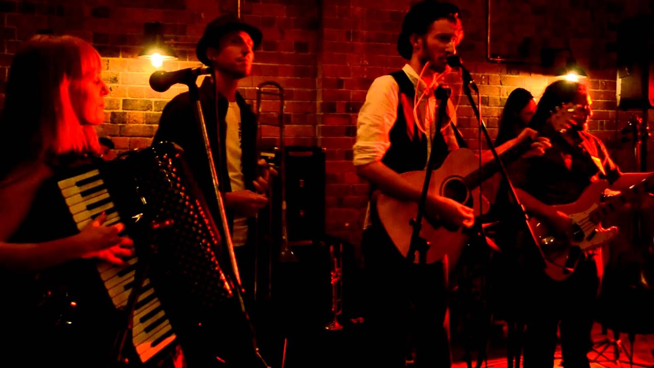 The Bone Merchants - Goin' To The River (Live at the Mill) - YouTube
