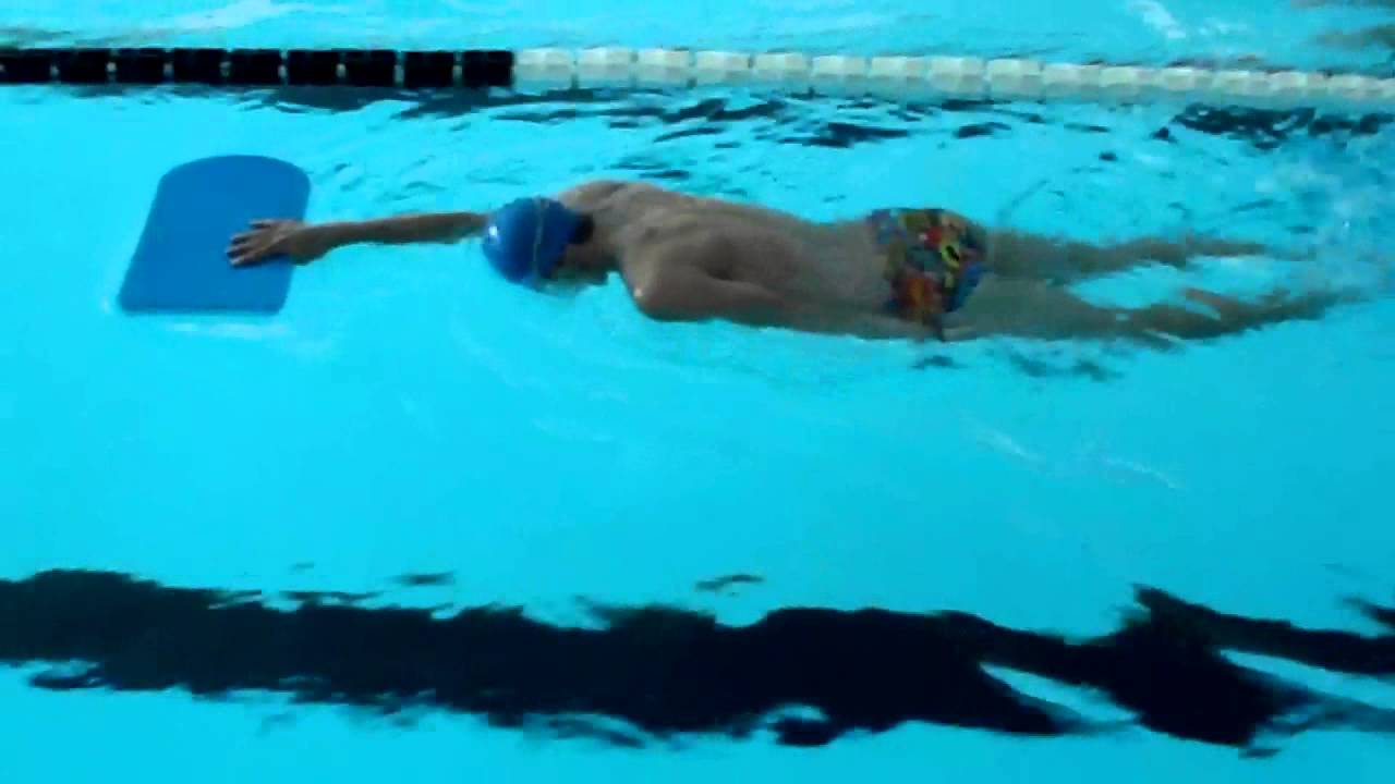 4 PATADA CON RESPIRACION LATERAL TABLA - YouTube