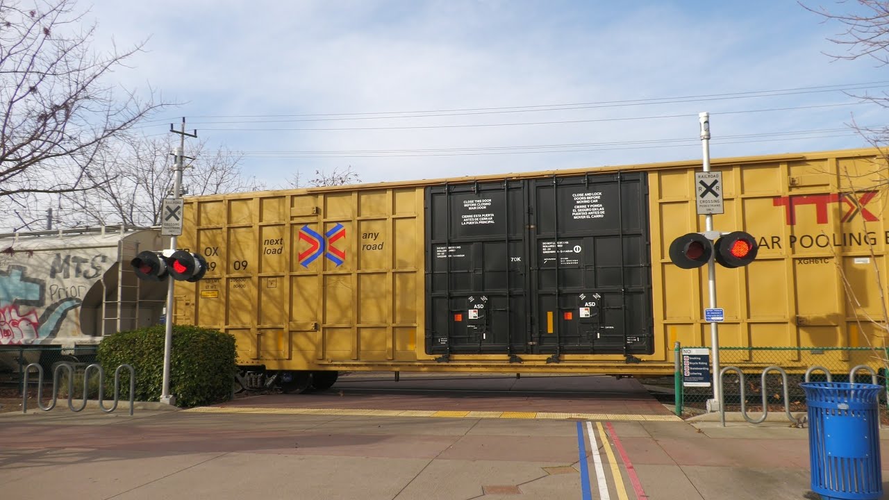 UP 9919 Rocklin Rocket Local - Mather Field/Mills Station West ...