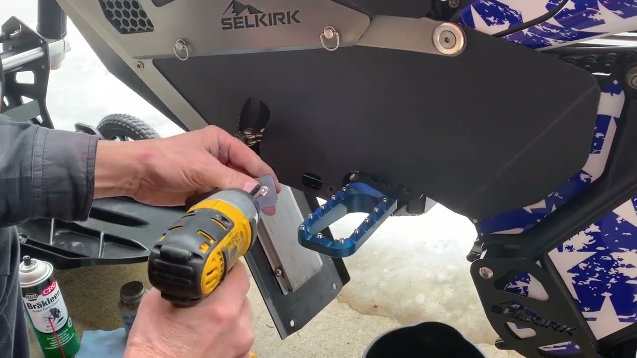 Selkirk Engine Armor Oil Change Demo - YouTube