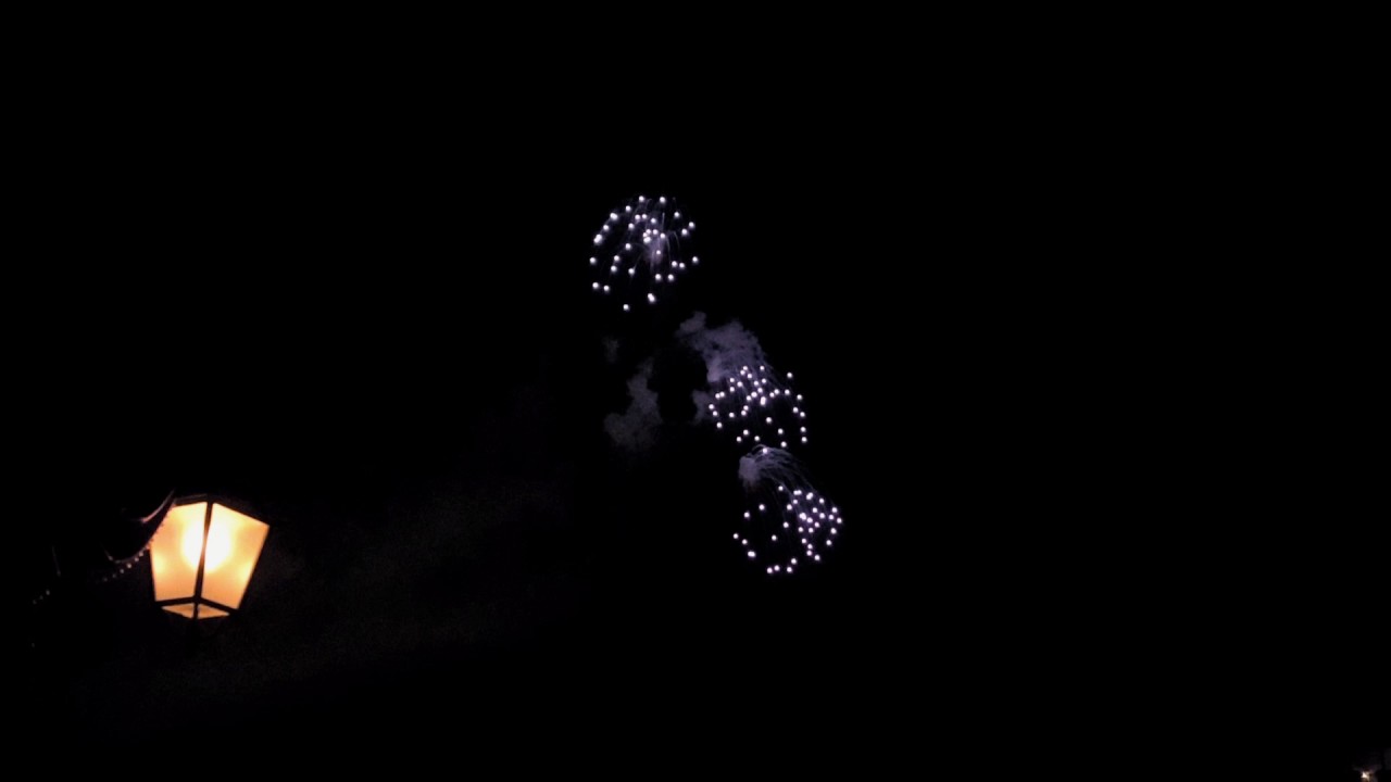tokyo disneysea 15th anniversary sky high wishes fireworks - YouTube