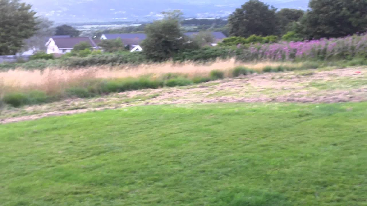 Parc yr Helyg Kickabout Area - YouTube