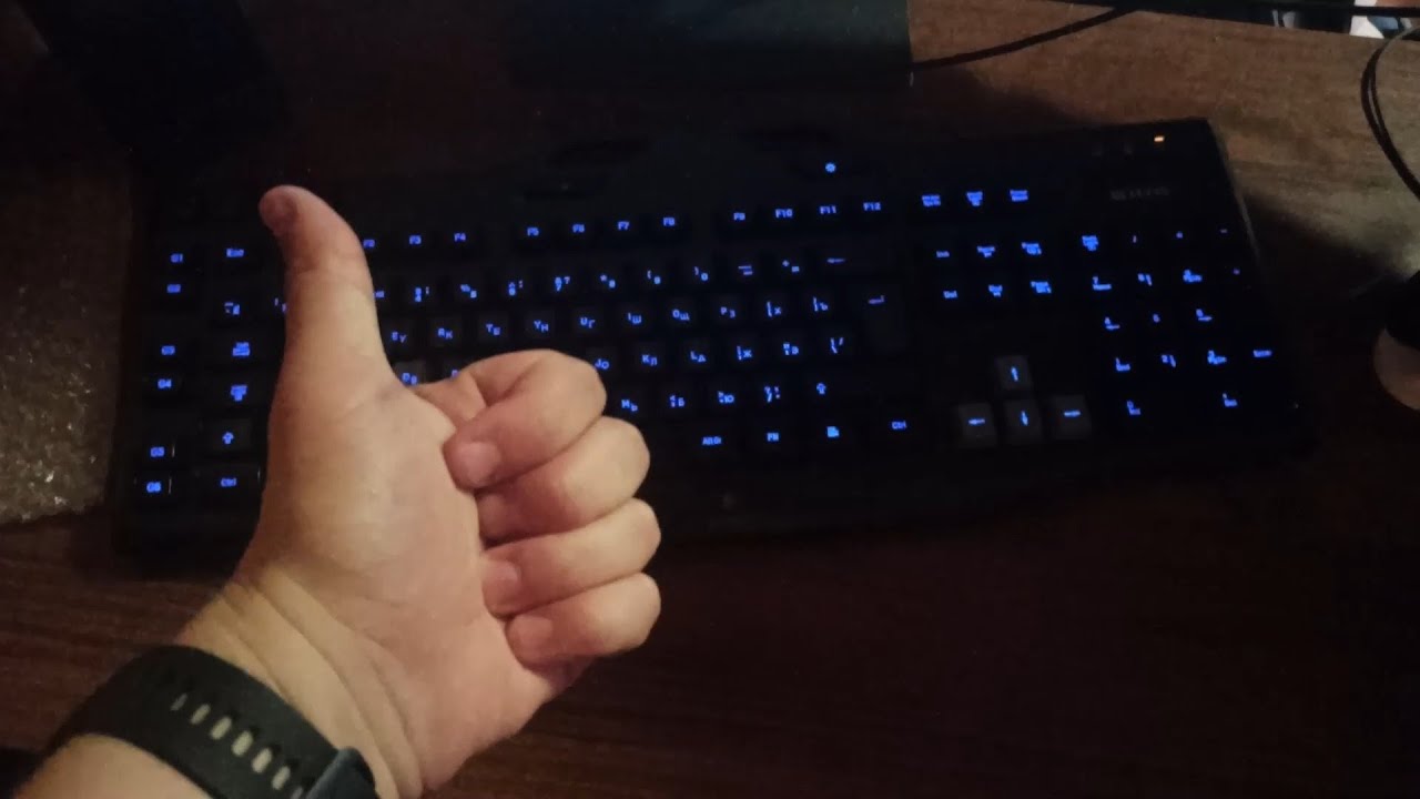 Washing keyboard - YouTube