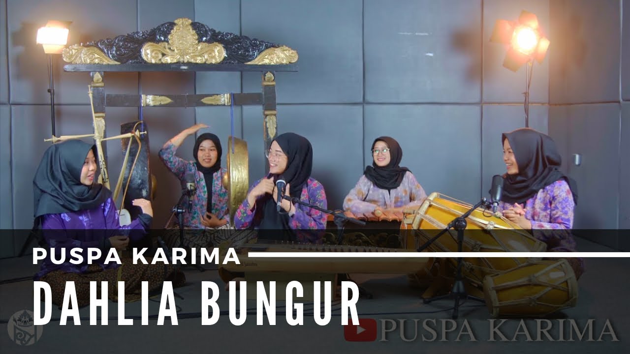 Puspa Karima - Dahlia Bungur - Celempungan - Lagu Sunda (LIVE) - YouTube