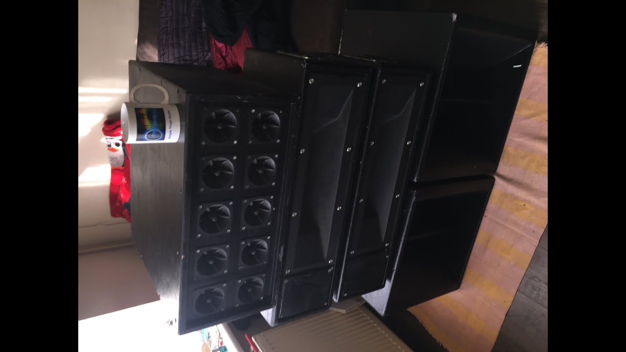 12" flares..2" horns..tweeter box controlled by the LIGWA 1U PRE AMP ...