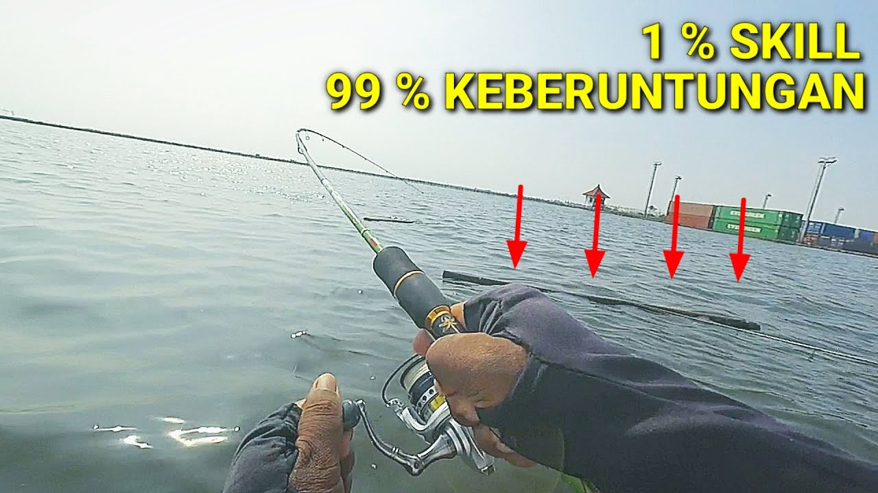 PANIK!!! Semua Bisa Terjadi Ketika Mancing di Bekas Puing-puing Bambu ...