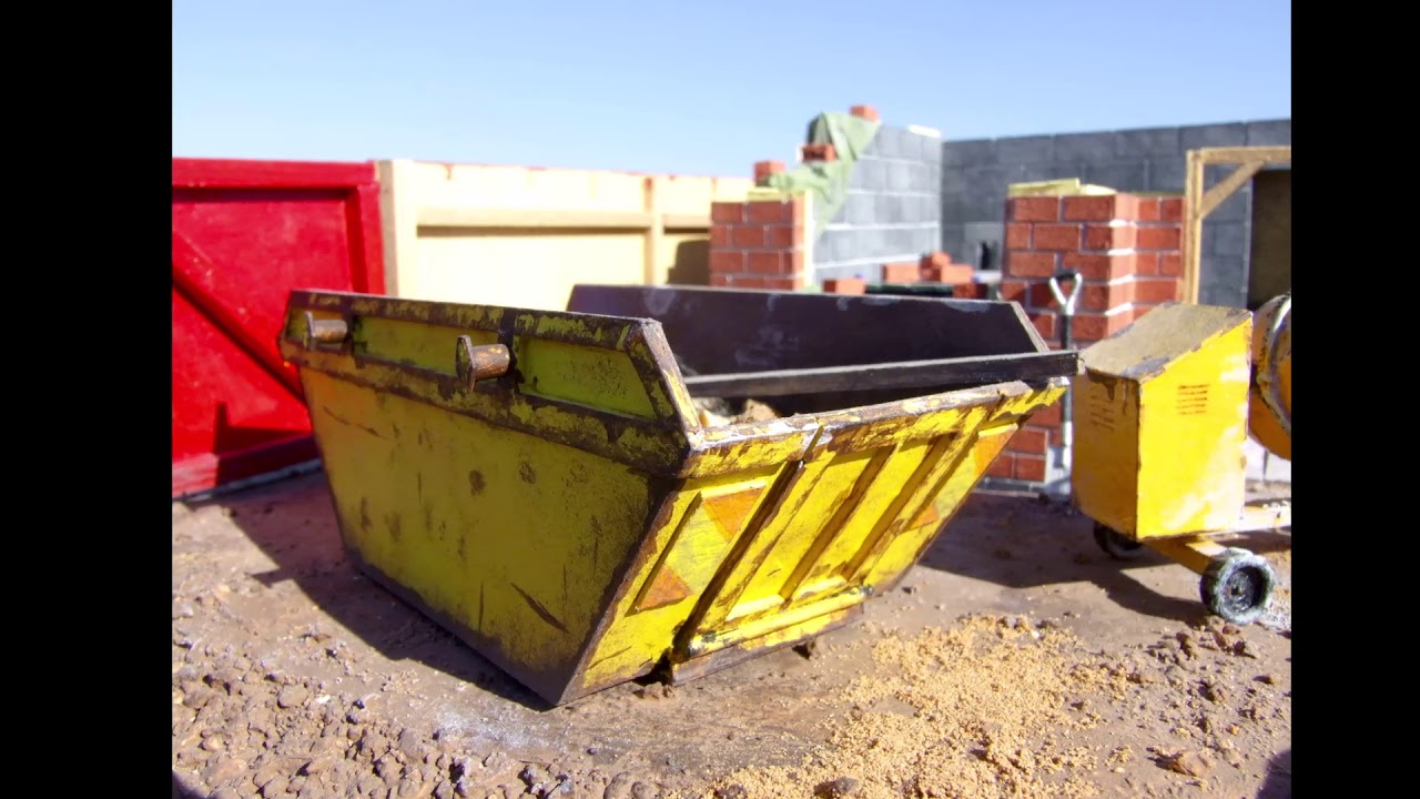 1:24 scale "New Build" diorama - YouTube