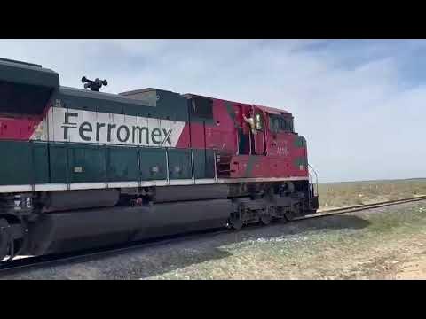 TREN DIRECTO-NORTE CON UNA MUY BUENA TRIPULACION ECHANDO PORRAS CON UNA SD70ACe Y UNA ES44AC ...
