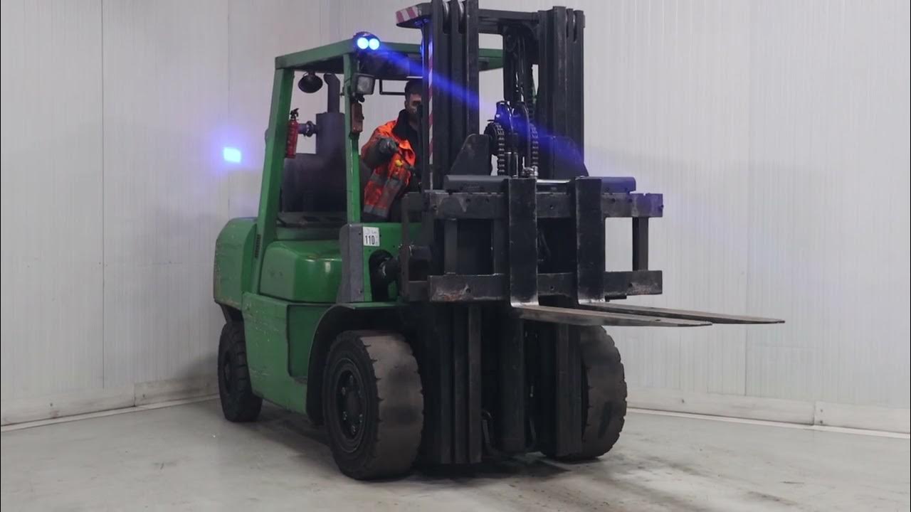 AW72 TCM FD45T2; year 2009 - YouTube