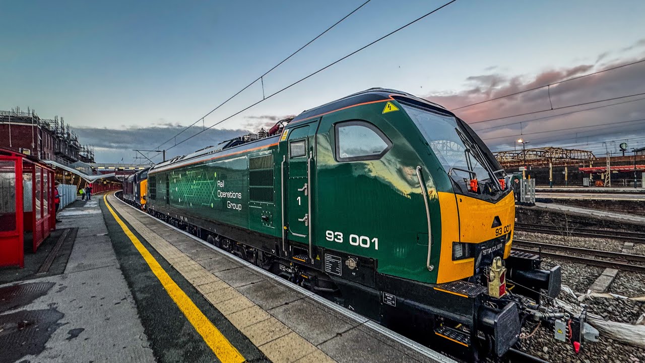 The rare 37423 bringing in 93001 Worksop Down Yard to Crewe South Yard ...