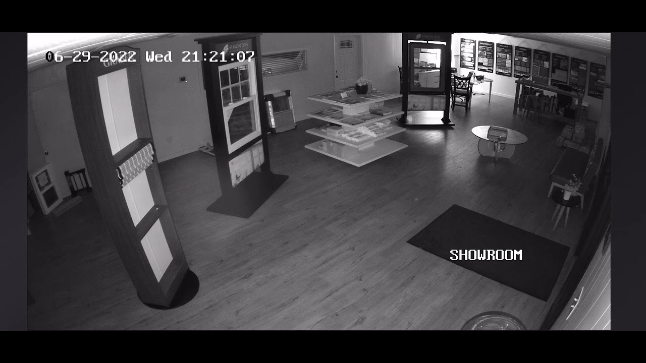 Sprit orb caught on security camera in Mt. Airy, NC - YouTube