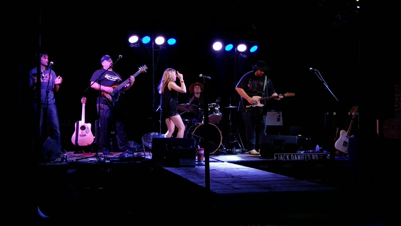 Thirsty Jones at Springstead Lake Lodge 8/12/2017 - YouTube