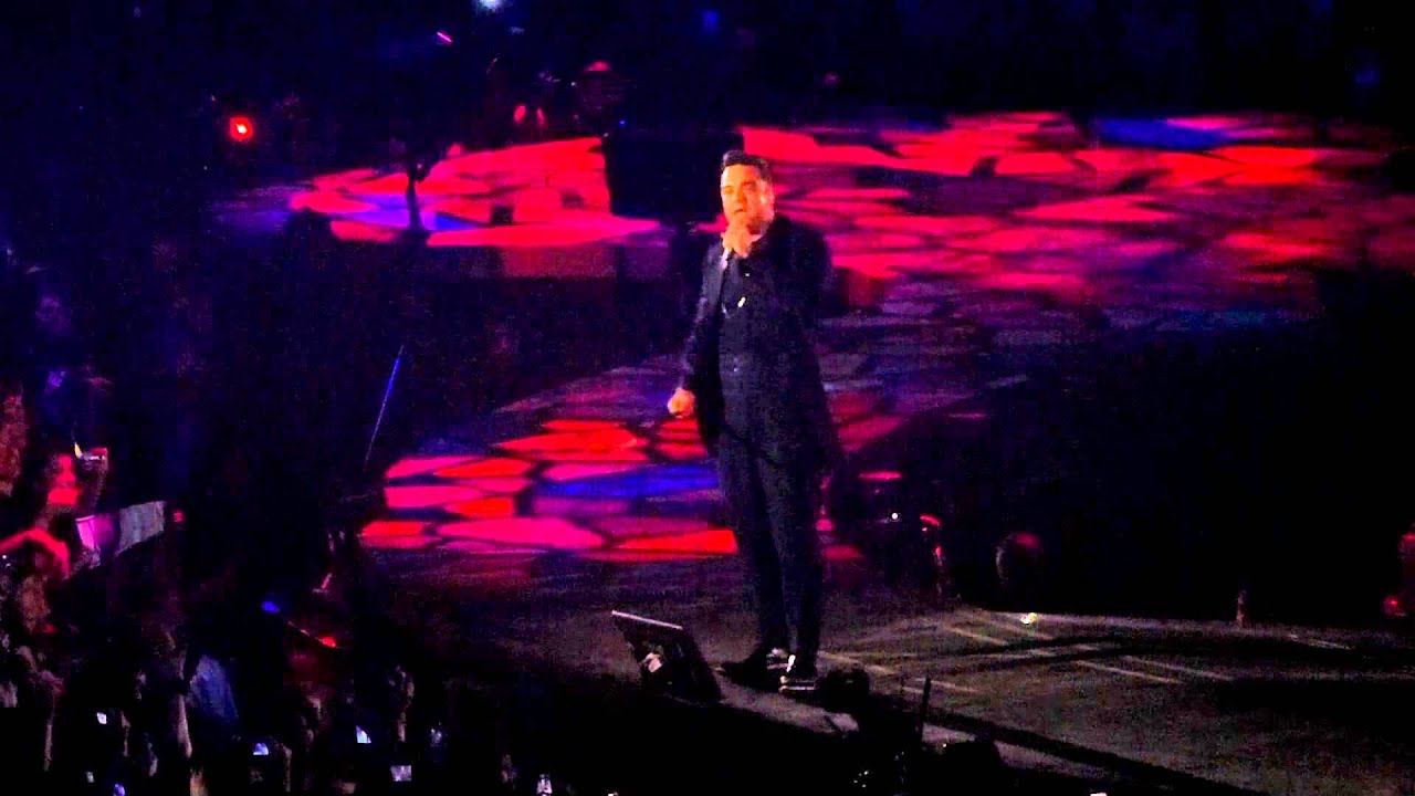 Robbie Williams - Candy, Live O2 Arena London 24 nov 2012 - YouTube
